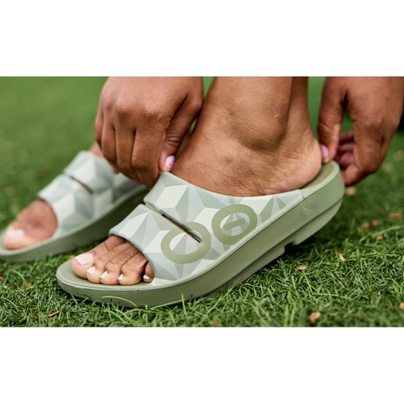 OOFOS | Shoes | Oofos Ooahh Slide Sandals | Poshmark